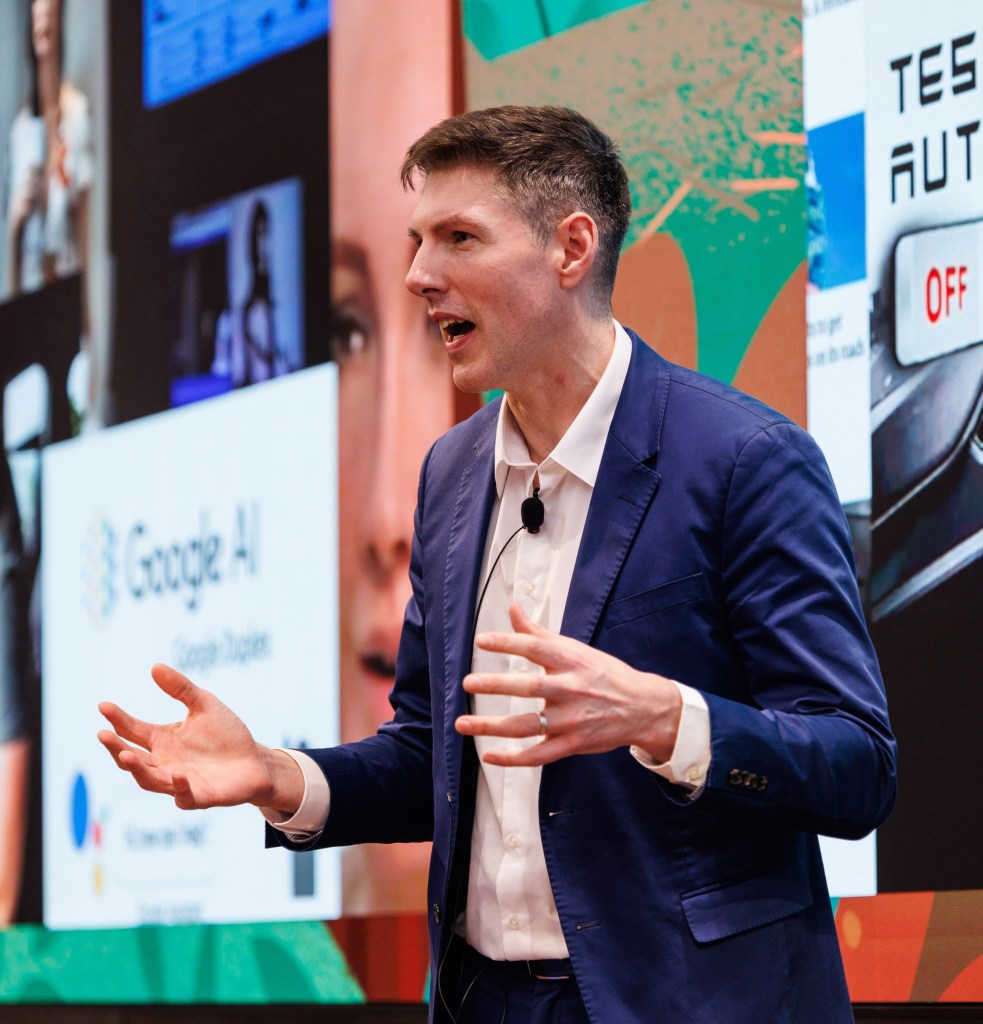 Keynote Speaking with Mark: AI Thought Leader and Visionary – AI Ireland